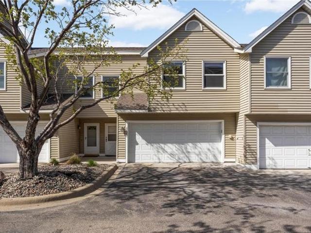 4127 Meadowlark Pt, Eagan, MN 55122