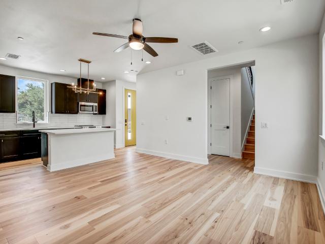 4127 E 12th St, Unit 4, Austin, TX 78721 | MLS #6817 | Compass