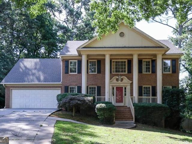 4128 Mayflower Ct SW, Lilburn, GA 30047