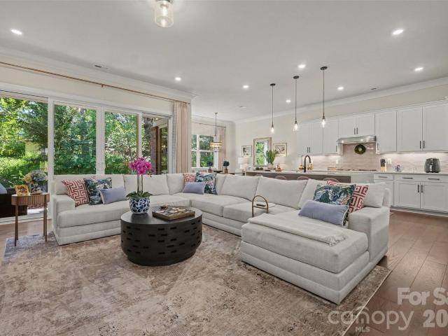 4128 Merkland Lane