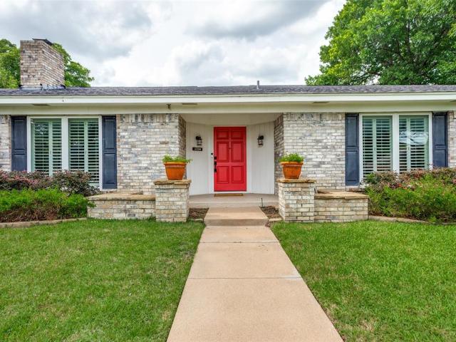 4128 Coral Circle