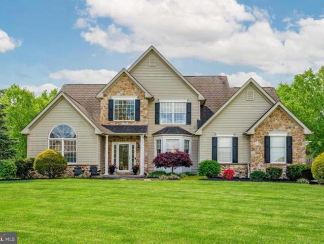 4128 Justin Ct, Collegeville, PA 19426