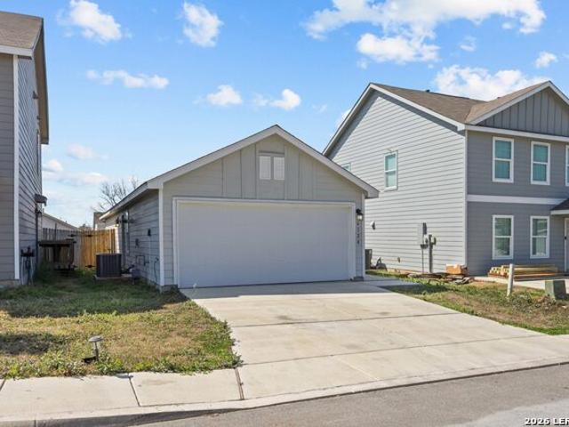 4128 Waterfall Cove