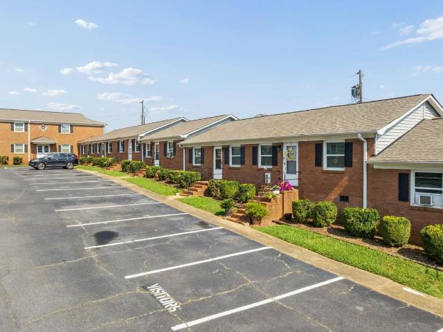 4128 2 Bedroom Apartment for Rent at Firwood Ln, Charlotte, NC 28209 Collingwood