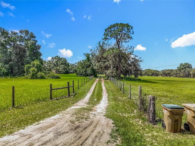 41204 Emeralda Island Rd, Leesburg, FL 34788 | MLS #O6288