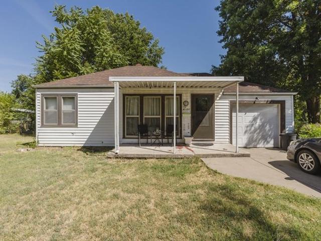 4120 E Clark St, Wichita, KS 67218
