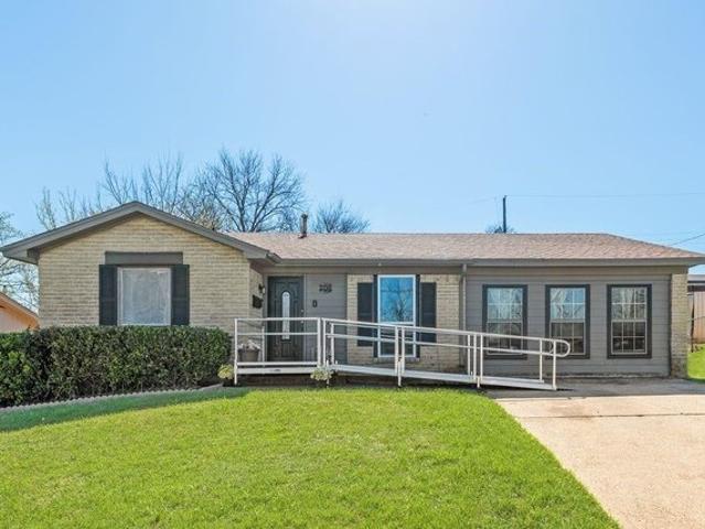 4120 Happy Canyon Dr, Dallas, TX 75241