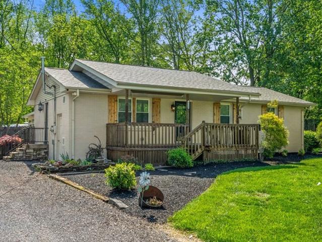 4120 Sycamore Rd, Greenbrier, TN 37073