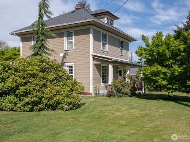 4121 N 18th St, Tacoma, WA 98406