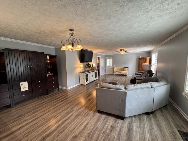 4121 Halls Hill Pike
