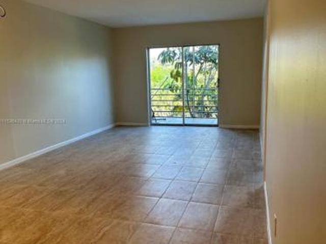 4121 Stirling Rd #306, Dania Beach, FL 33314