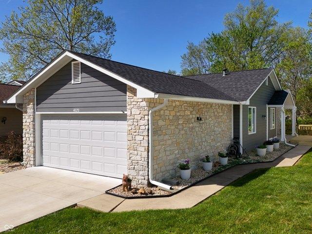 4121 Shields Dr, Columbus, IN 47201
