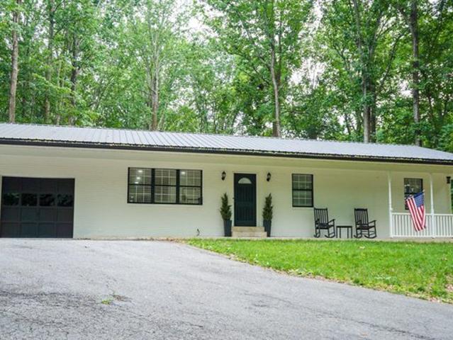 4122 Birch Dr, Huntingtown, MD 20639