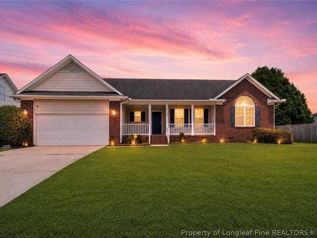 4122 Edward E Maynor Dr, Hope Mills, NC 28348