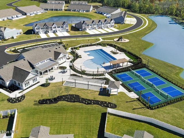 4122 Farmfield Drive