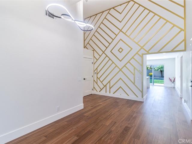 4122 Loma