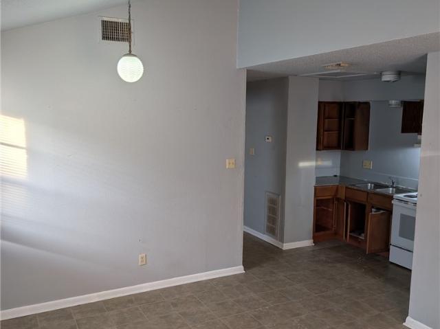 4123 Old Hearne Road