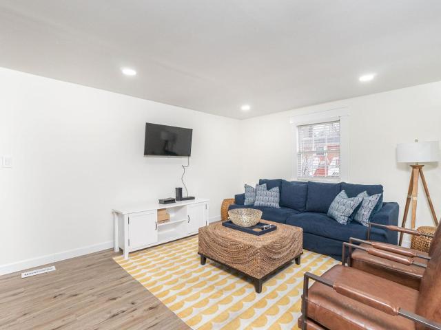 412 1st Street