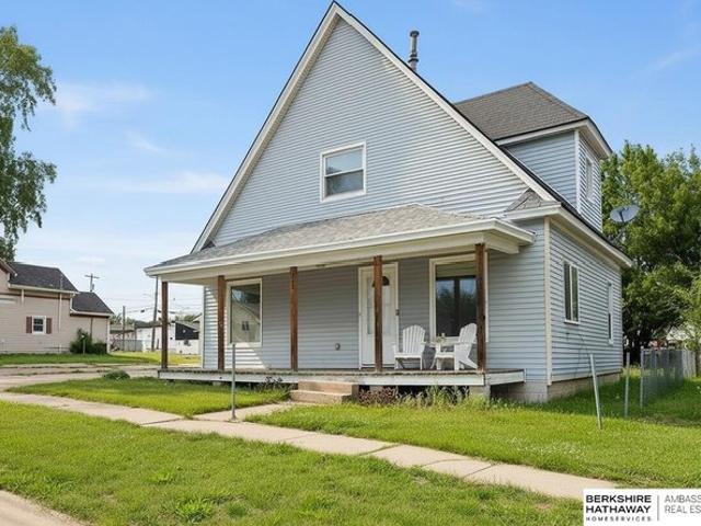 412 2nd St, Milford, NE 68405