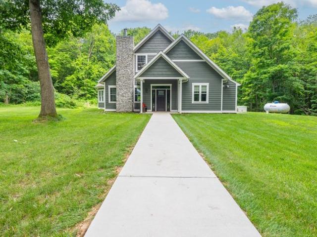 412 63rd St, South Haven, MI 49090
