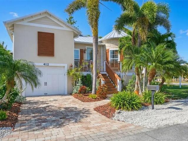 412 73rd St, Holmes Beach, FL 34217