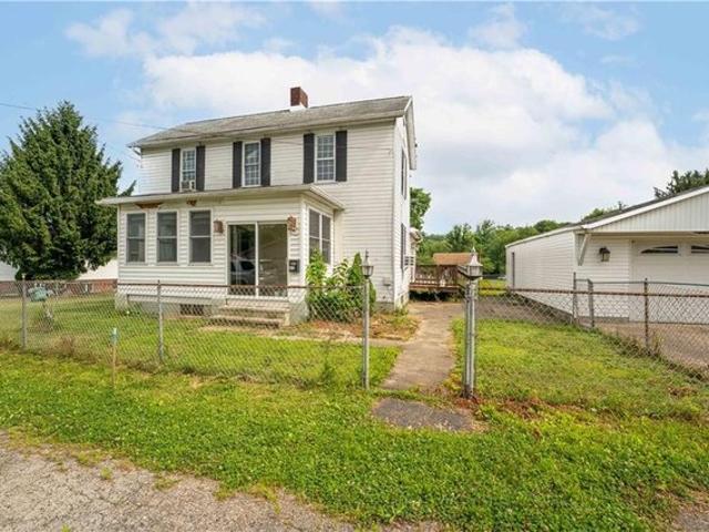 412 Commercial Ave, Masontown, PA 15461