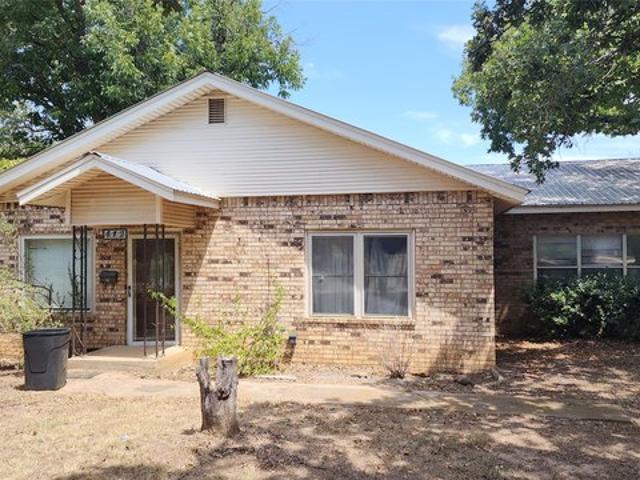 412 Connellee Ave, Eastland, TX 76448
