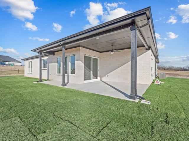 412 Caprock Ln, Azle, TX 76020 | MLS #21255