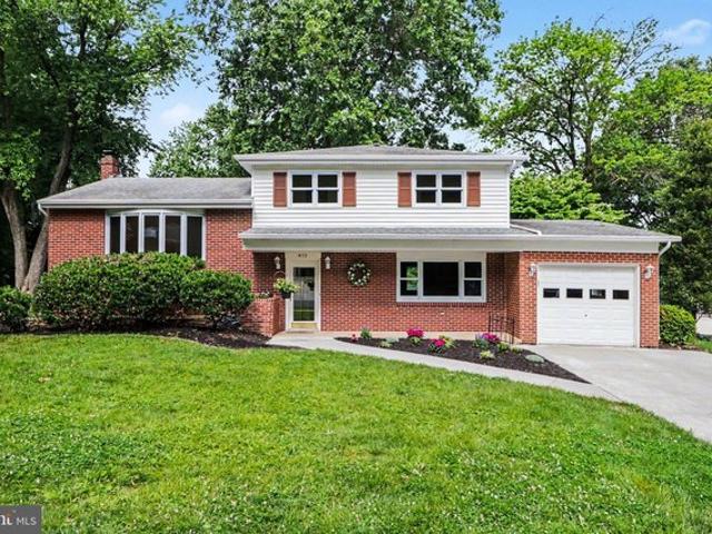 412 Allegheny Dr, Mechanicsburg, PA 17055