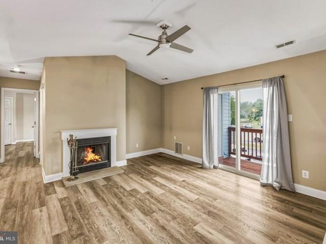 412 Atlanta Ct, Sewell, NJ 08080