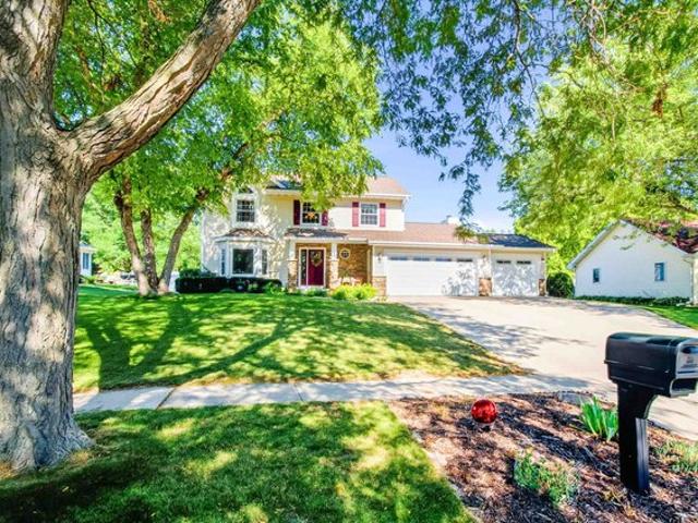 412 Bonnie Rd, Cottage Grove, WI 53527