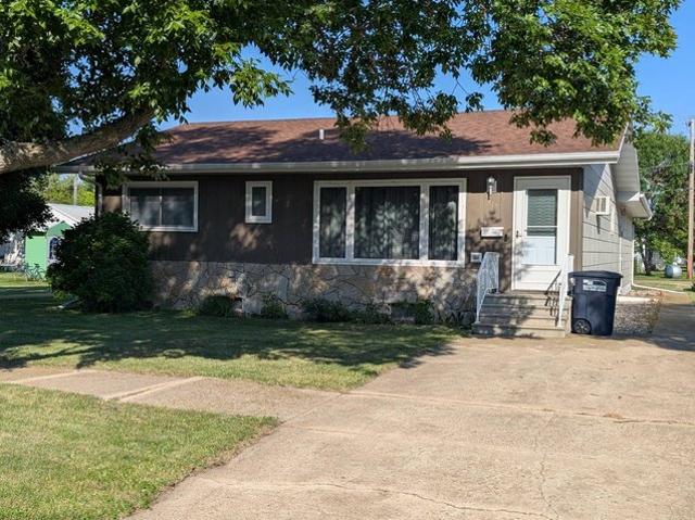 412 Burke Ave, Harvey, ND 58341