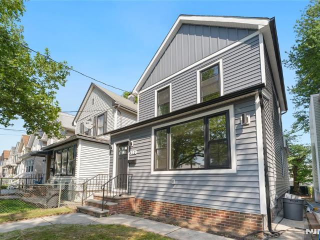 412 Davis Avenue