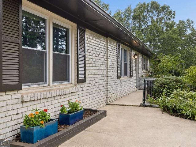 412 Derbyshire Drive