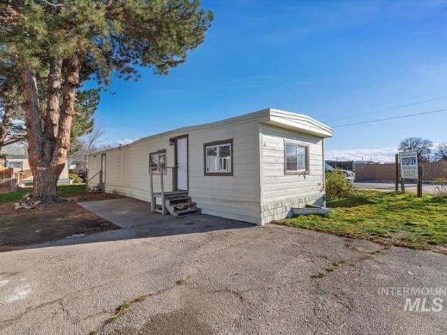 412 E 48th St Trlr 21, Garden City, ID 83714