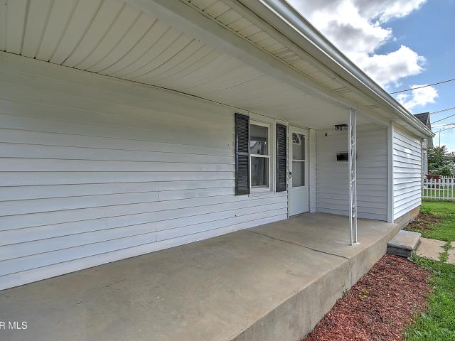 412 East Fairview Avenue
