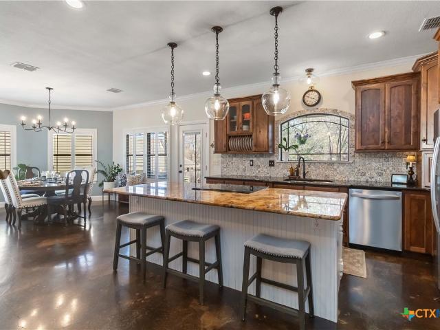 412 Elmwood Drive