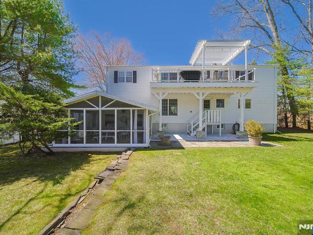 412 Eric Ln, Northvale, NJ 07647 | MLS #26012 | Compass