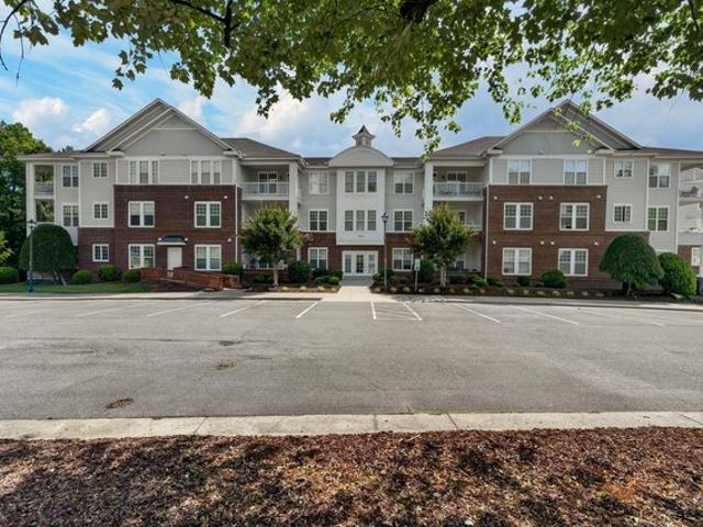 412 Eyam Hall Ln, Apex, NC 27502