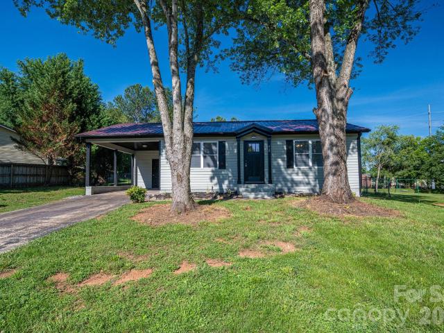 412 Forest Drive