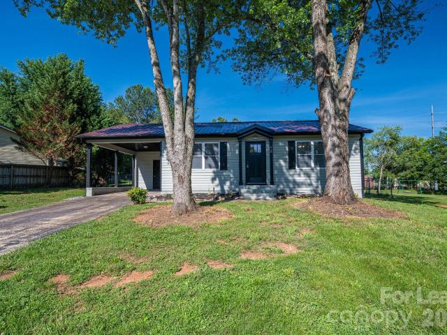 412 Forest Drive