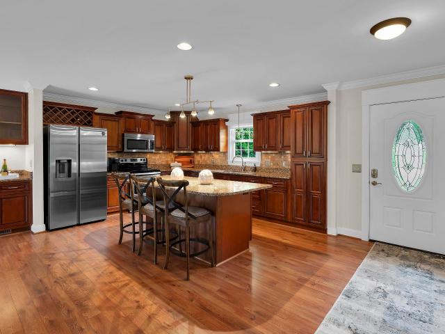 412 Holly Lane