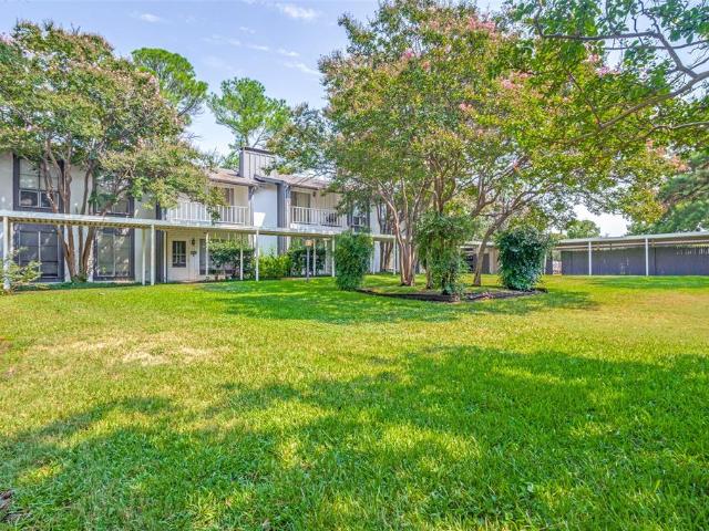 412 Hollyhill Ln, Denton, TX 76205 | MLS #21093