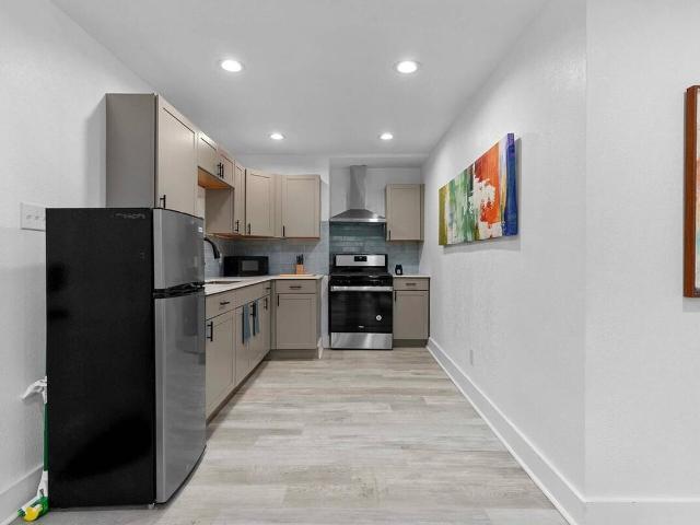 412 Harwood Street Studio Apartment for Rent at 412 E Harwood St #1094229P, Orlando, FL 32803 Lake Eola Heights