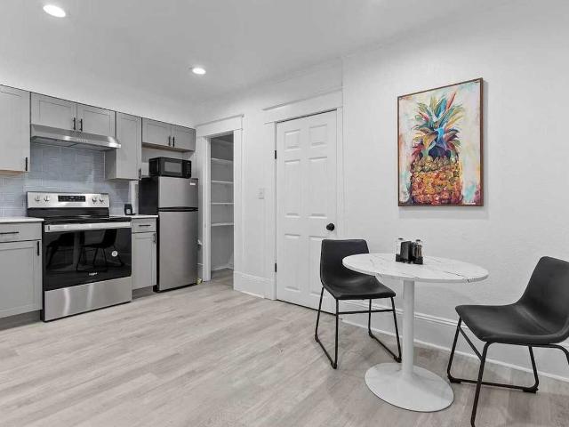 412 Harwood Street Studio Apartment for Rent at 412 E Harwood St #1094229P, Orlando, FL 32803 Lake Eola Heights