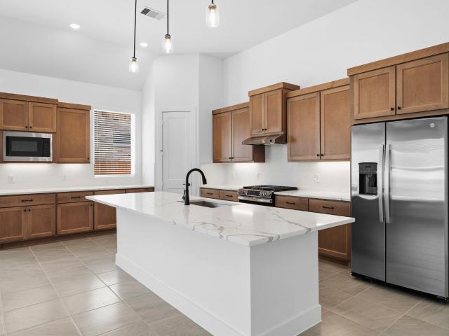 412 Hillview Nature