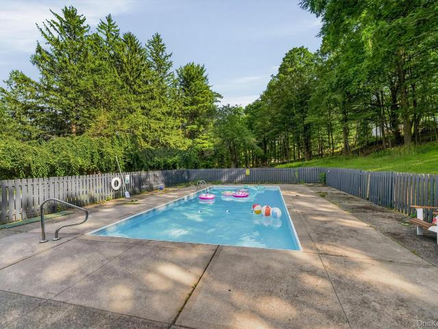 412 Old Monticello Road