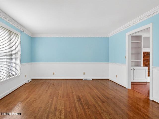 412 Lake Forest Pkwy