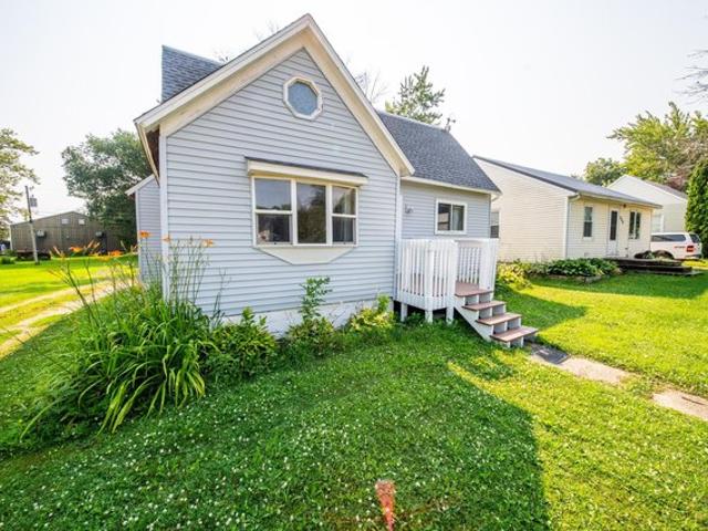 412 Main St N, Grand Meadow, MN 55936