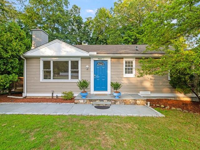 412 Main St, New Canaan, CT 06840